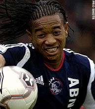 Urby Emanuelson: ‘Vooral de supporters maken de wereld van Ajax hard’