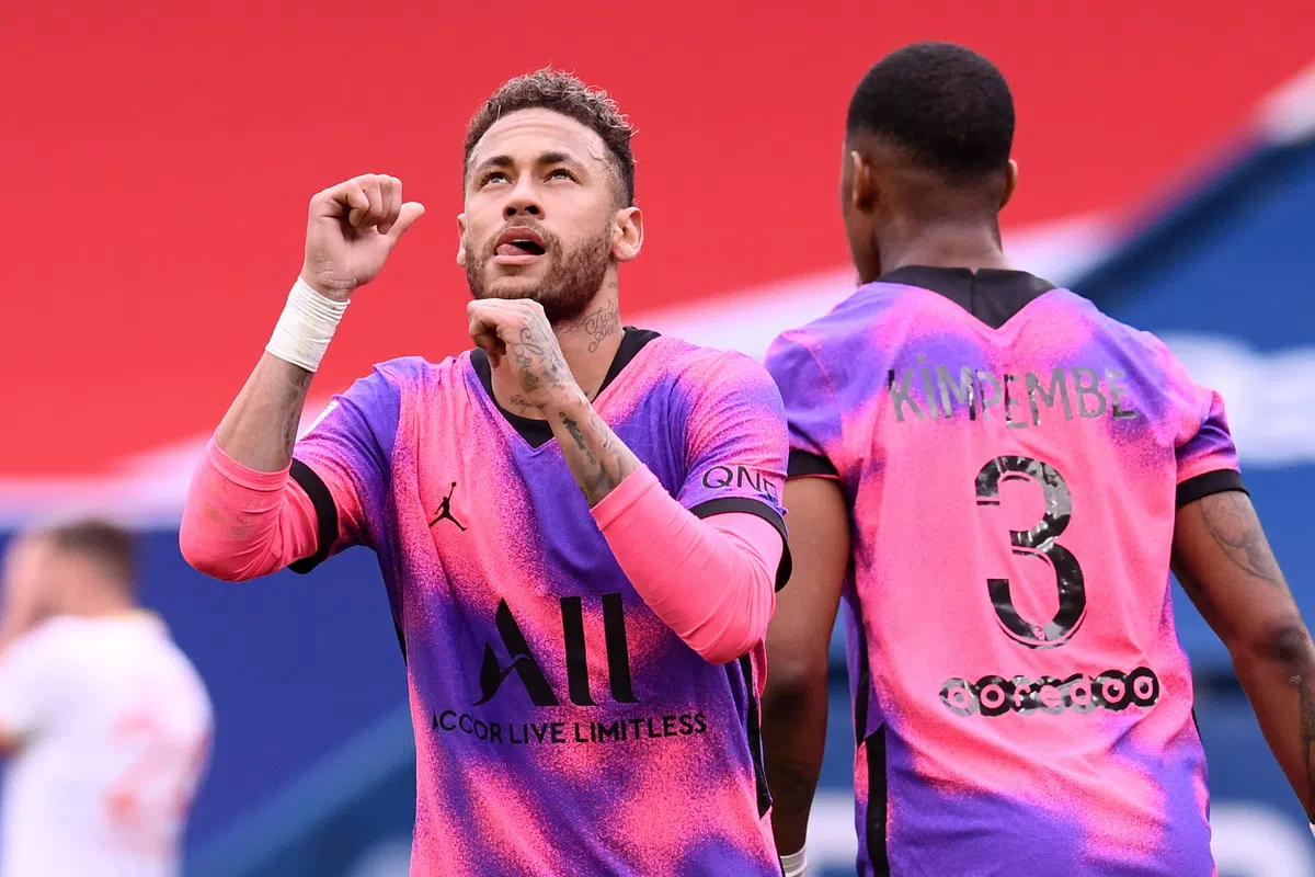 Neymar maakt het verschil bij PSG in aanloop naar cruciale CL-return