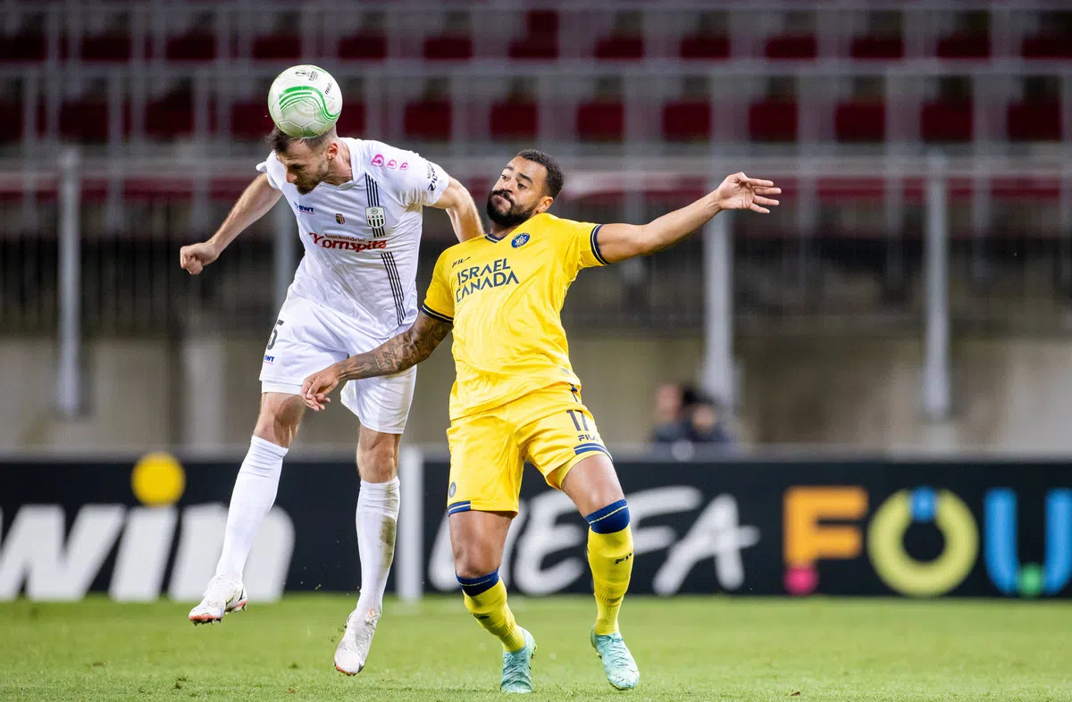 Kuwas ziet kansen in return tegen PSV: 'Kijken waar we ze pijn kunnen doen'