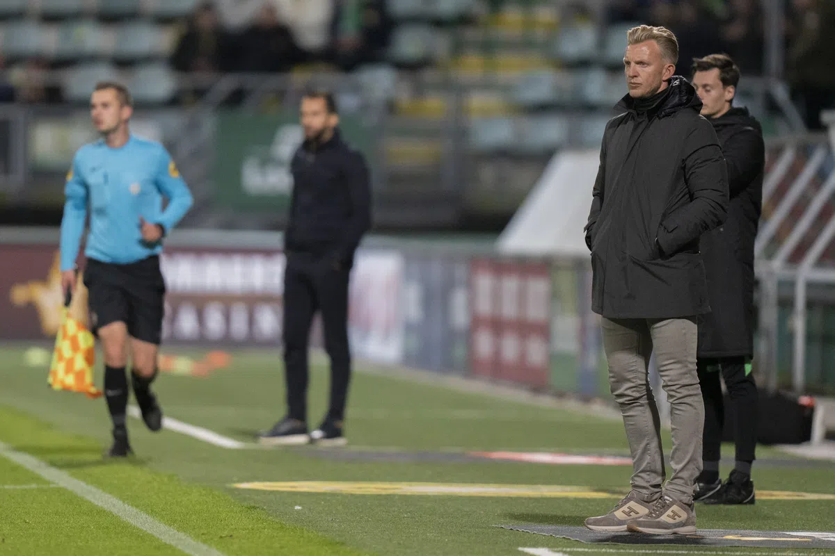Opnieuw pijnlijke avond voor Kuijt: 0-3 achterstand bij rust