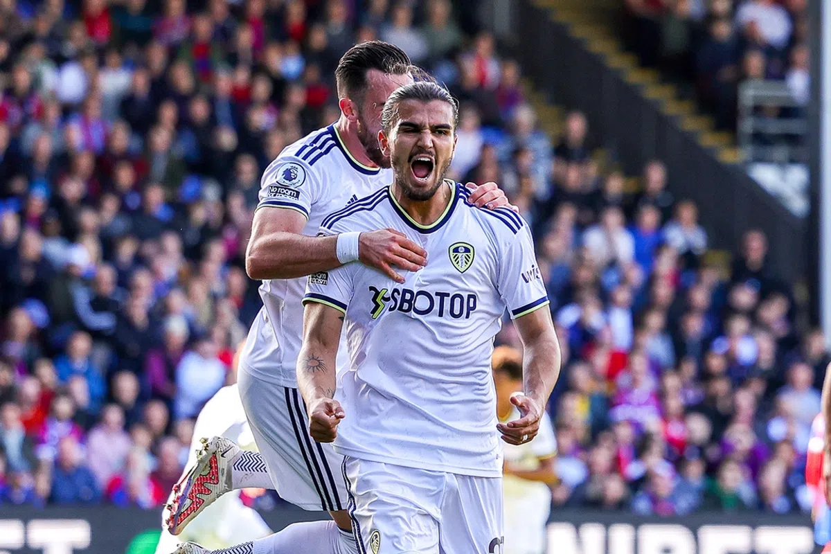 Zeldzame goal Struijk levert Leeds niets op