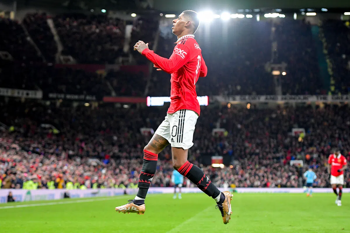 Cornervariant betaalt zich uit voor Ten Hag: Rashford schittert wéér