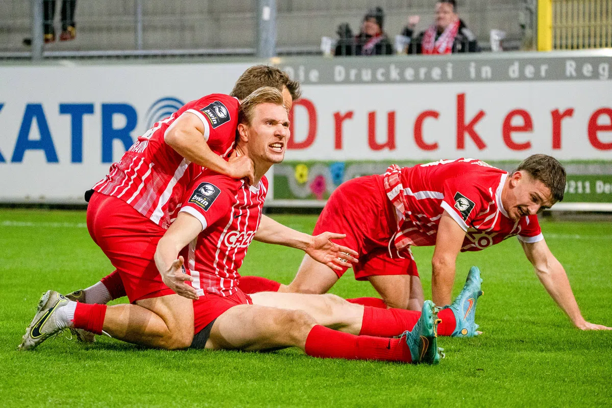 Nederlandse spits maakt indruk in Duitsland: 'Absolute topper op dat ...
