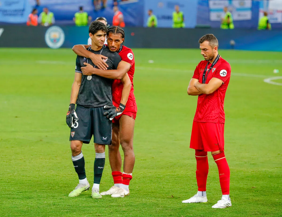 Bono dwingt Bayern door te schakelen met keuze voor Saoedi-Arabië