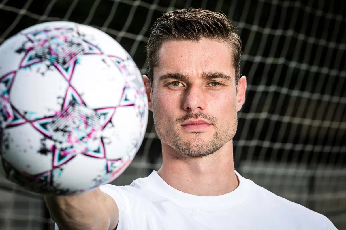 Joshua Smits hunkert naar Eredivisie-debuut: 'Het knaagt een beetje aan me'