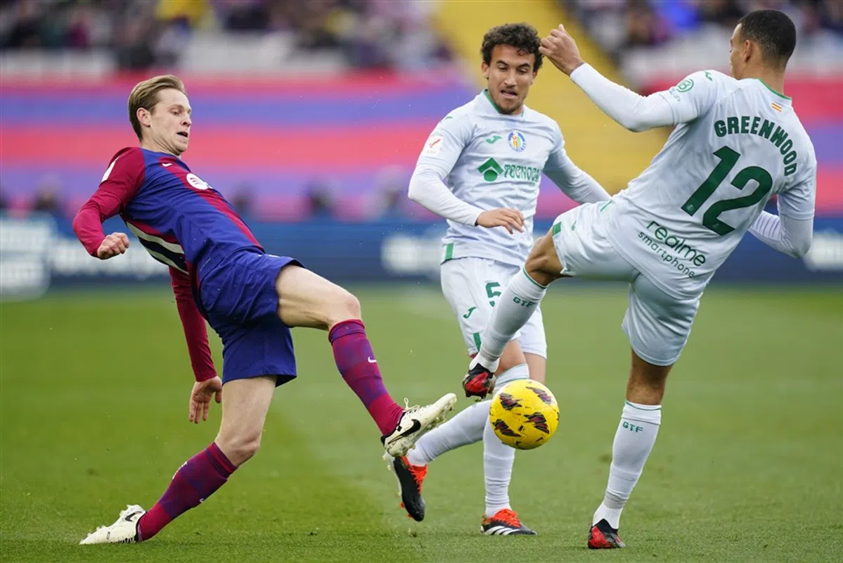 Barcelona kan weer eens écht lachen: tweede plek, goal Frenkie en clean ...