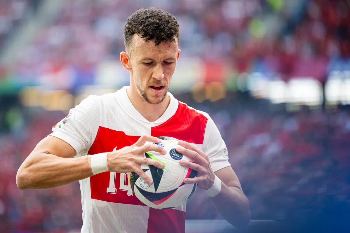 PSV bevestigt: ervaren Perisic (35) tekent tot het einde van het seizoen