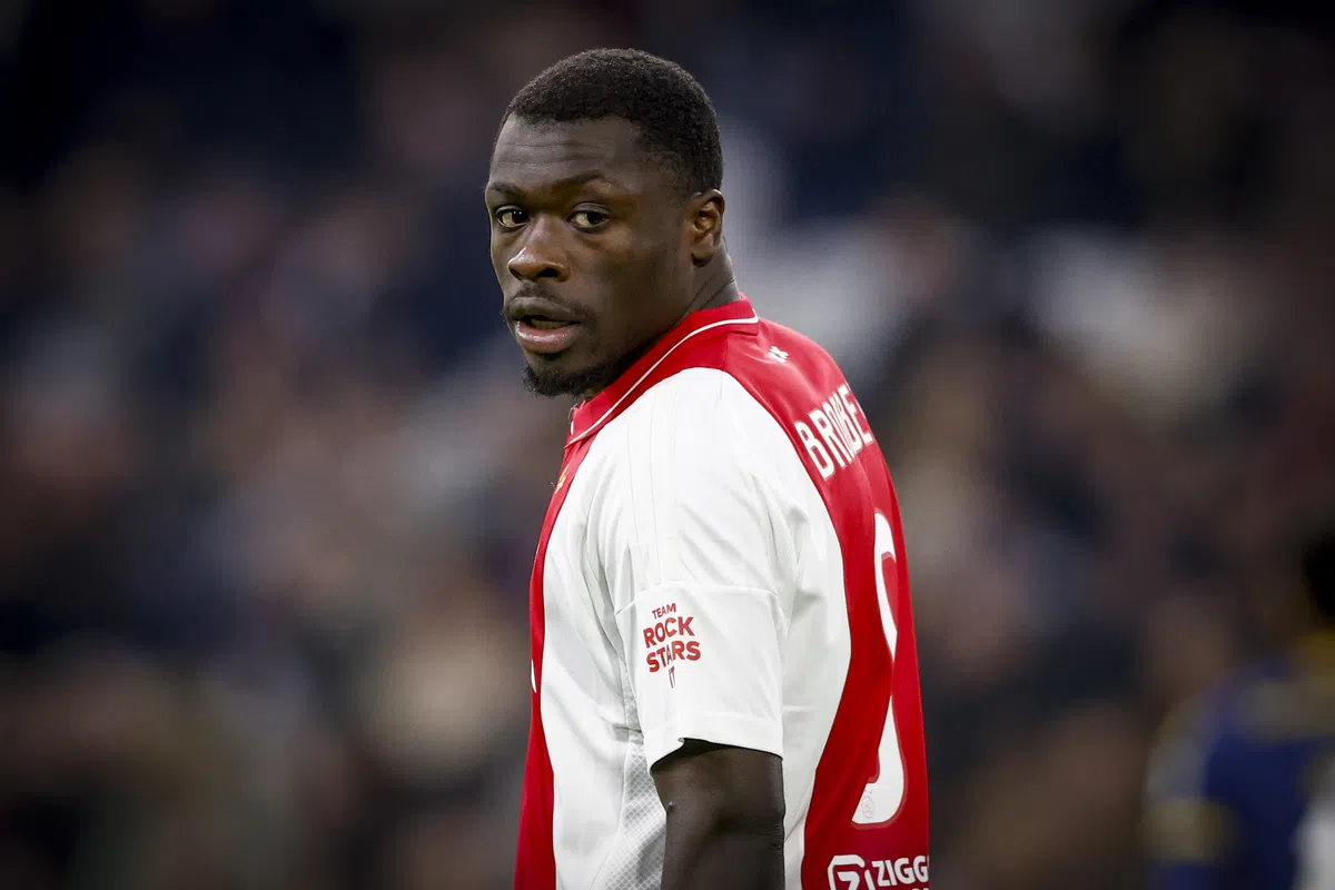 Opstelling Ajax: Farioli kiest opnieuw voor Brobbey en schuift met Baas