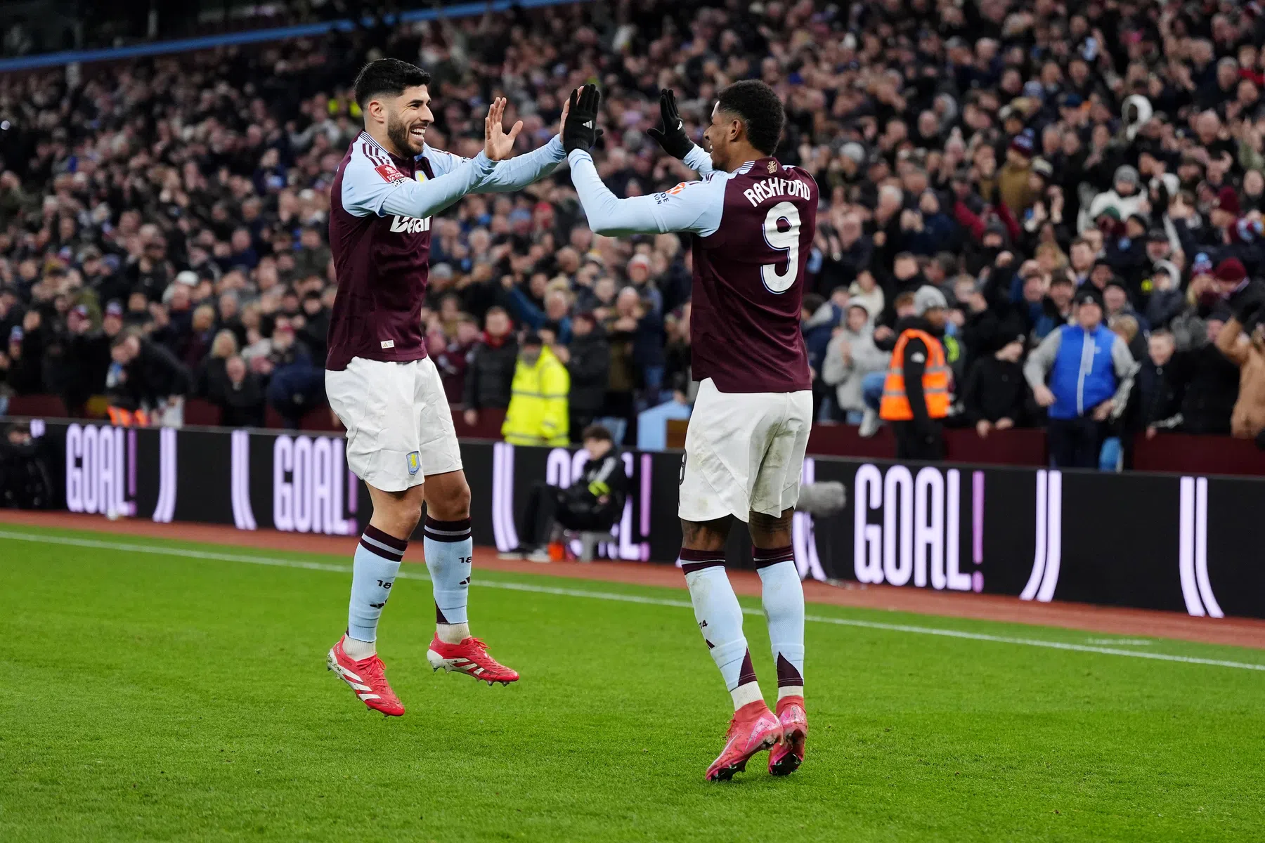 Superduo slaat weer toe: Asensio en Rashford leiden Aston Villa naar zege