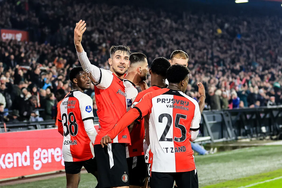 Opstelling Feyenoord: Moder terug, Paixão op tien en puzzel op ...