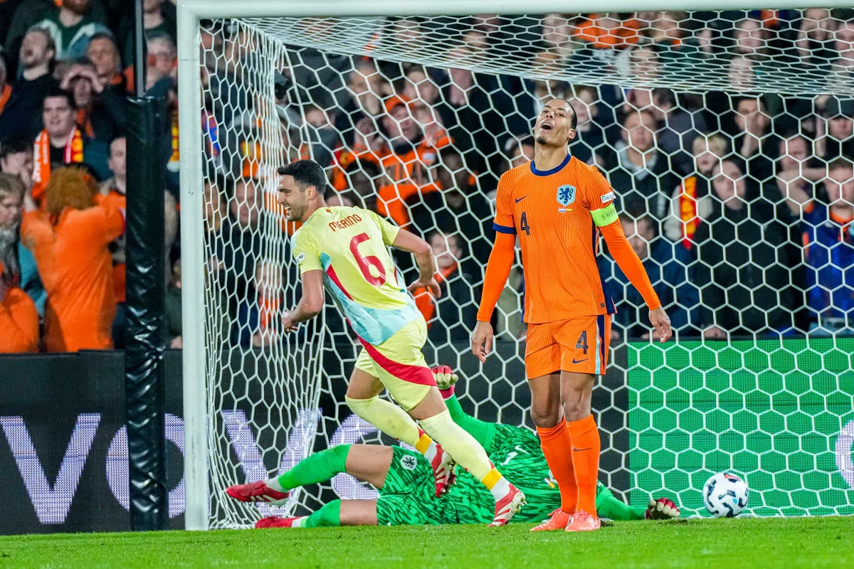 Fris Oranje geeft in blessuretijd zege uit handen tegen Spanje