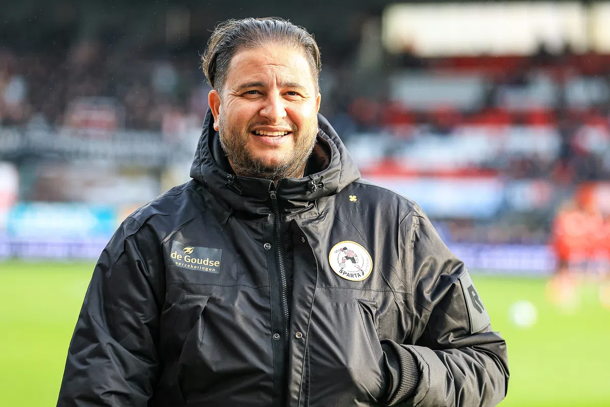 Boukhari wil trainersdiploma via Marokko halen: 'Daar willen ze het ...