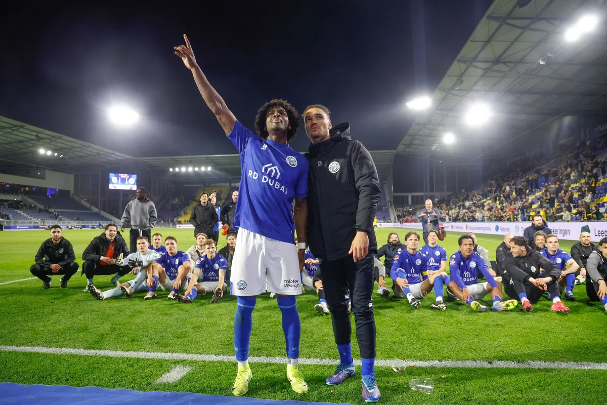 Held van Den Bosch maakt eerste profgoal: 'Wist niet wat ik moest doen'