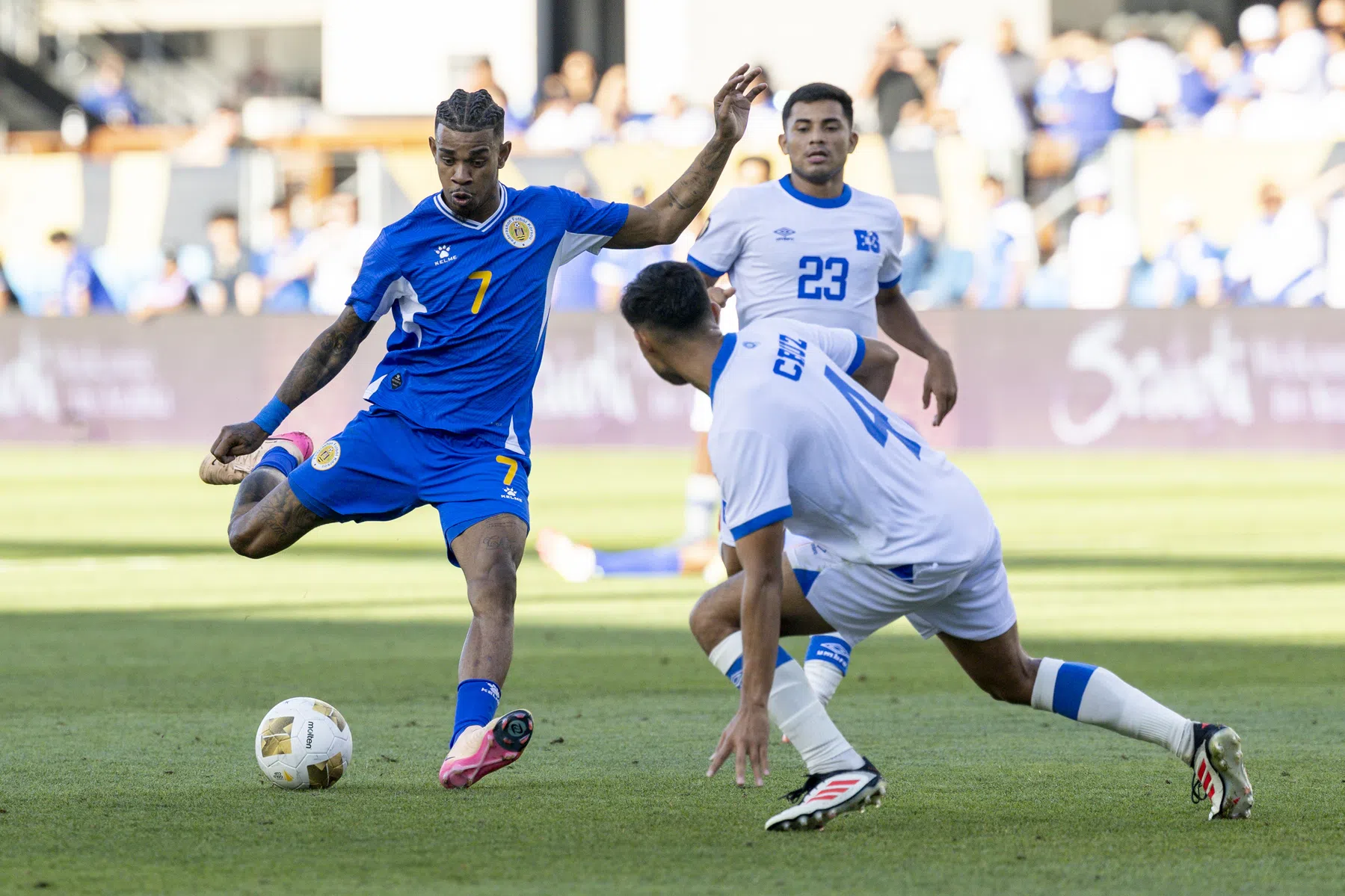 Curaçao wint niet bij start Gold Cup en krijgt fikse waarschuwing van ...