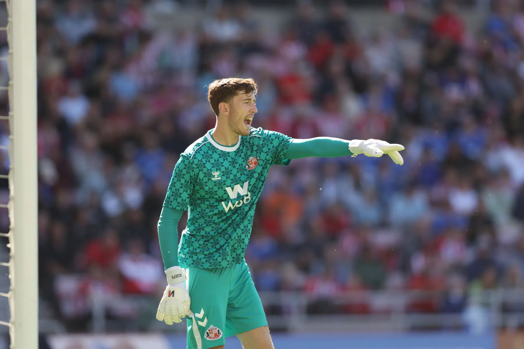 Roefs pakt strafschop bij oefenzege Sunderland