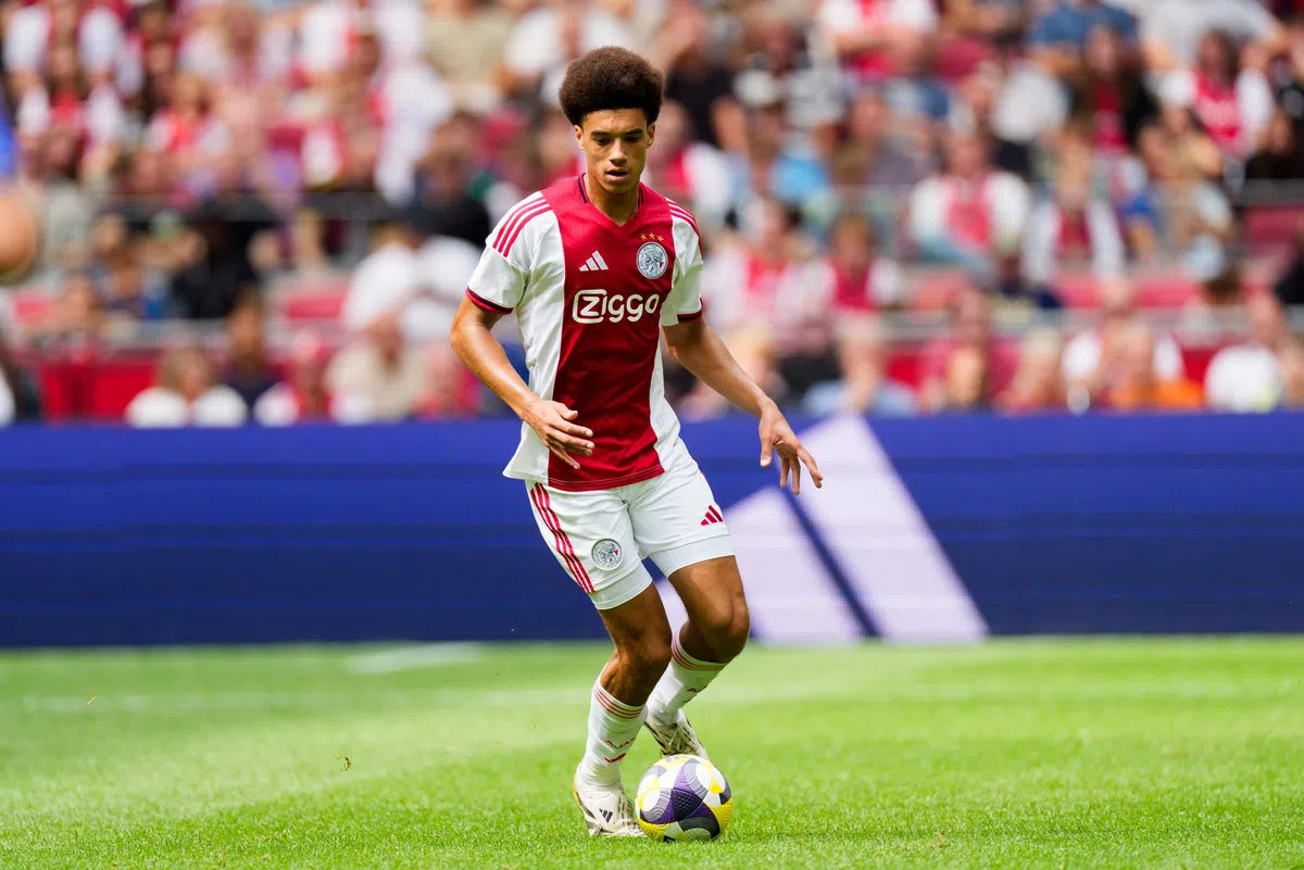 Heitinga kiest voor Bouwman (17) in opstelling Ajax