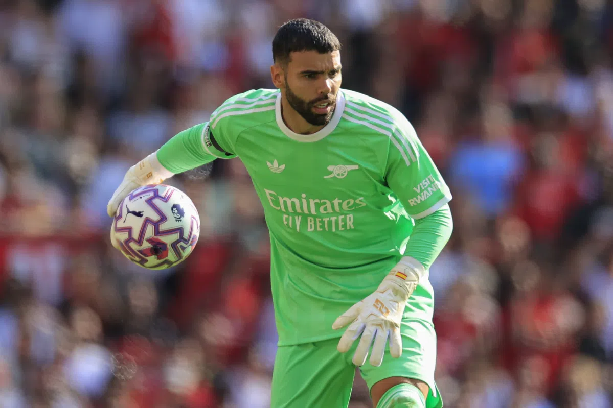 Arsenal-goalie Raya heeft het over het zwabberen van nieuwe Puma-bal