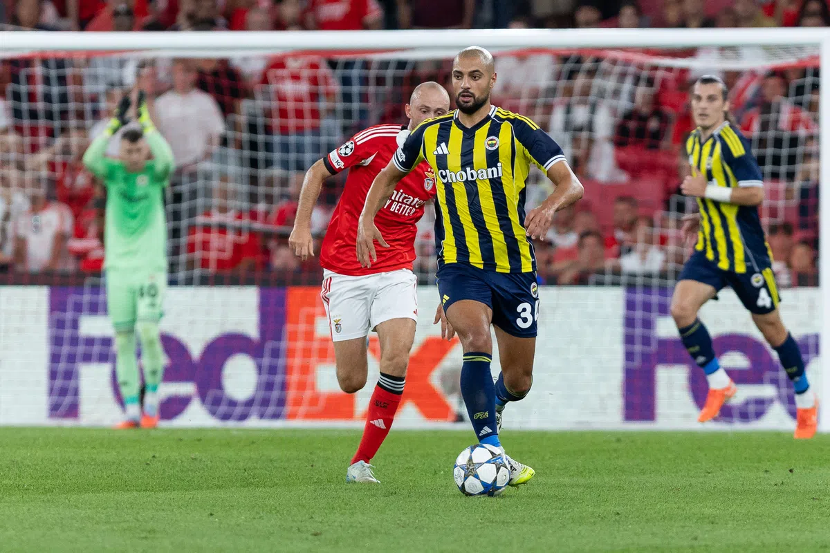 Sofyan Amrabat maakt op Deadline Day nog verrassende overstap