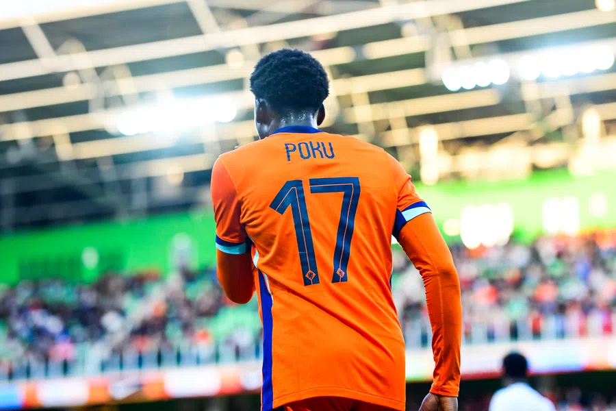 Jong Oranje morst meteen in EK-kwalificatie: Poku van held naar schlemiel
