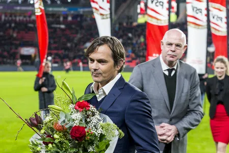 Cocu na zeven jaar terug bij PSV als Manager Topsport