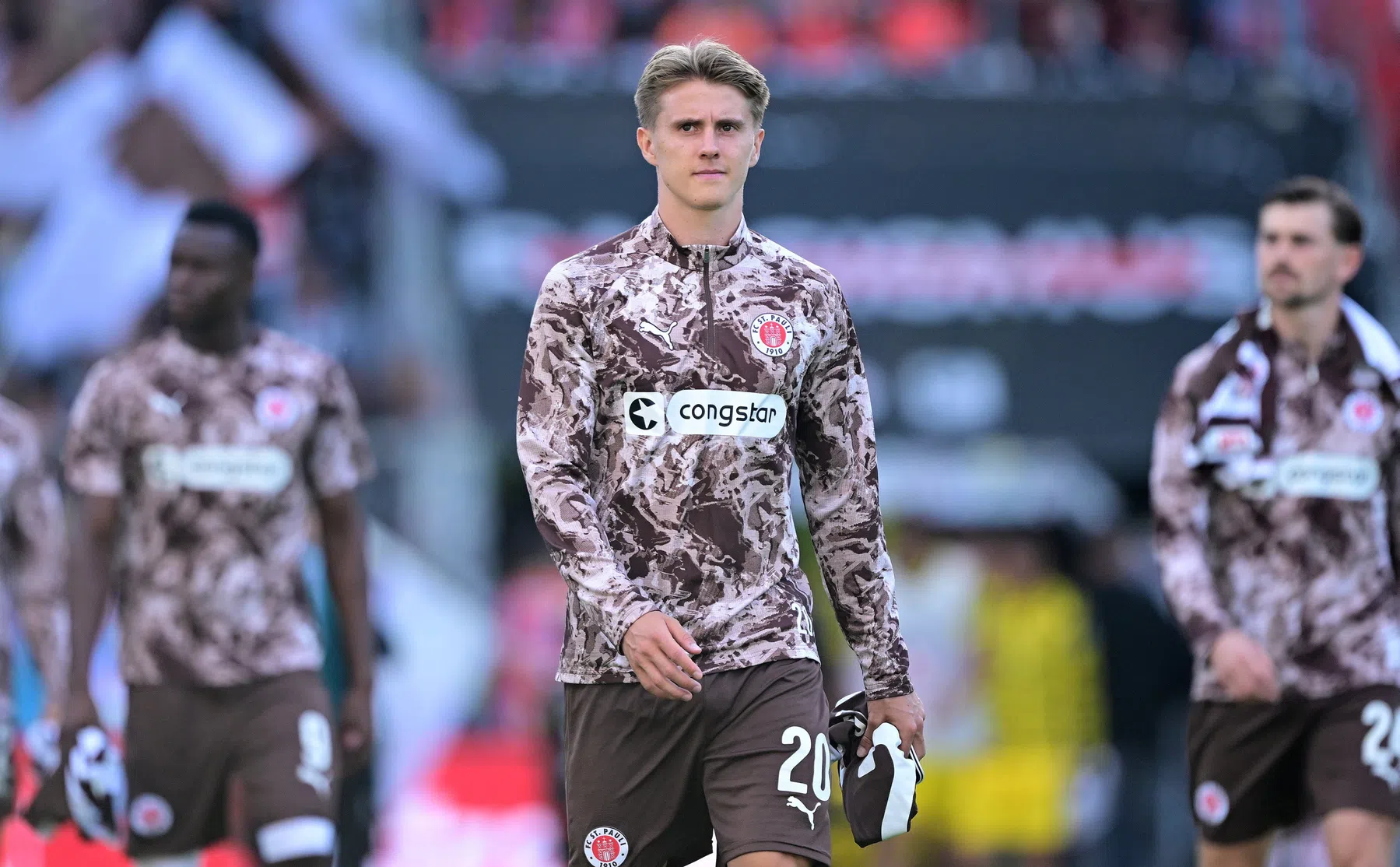 Heracles laat oog vallen op Zweedse middenvelder