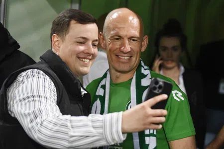 Robben maakt fraaie promotie bij FC Groningen