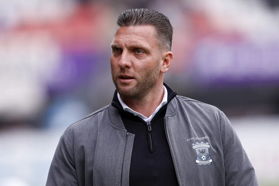 Go Ahead Eagles en Boel per direct uit elkaar
