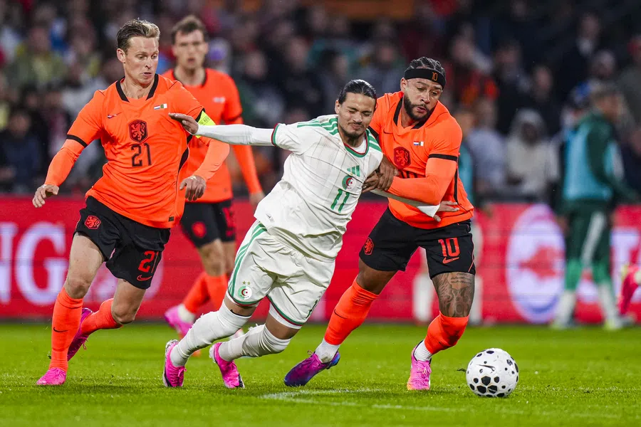 Hadj Moussa stuurt Oranje in uitzwaaiduel met nederlaag richting WK