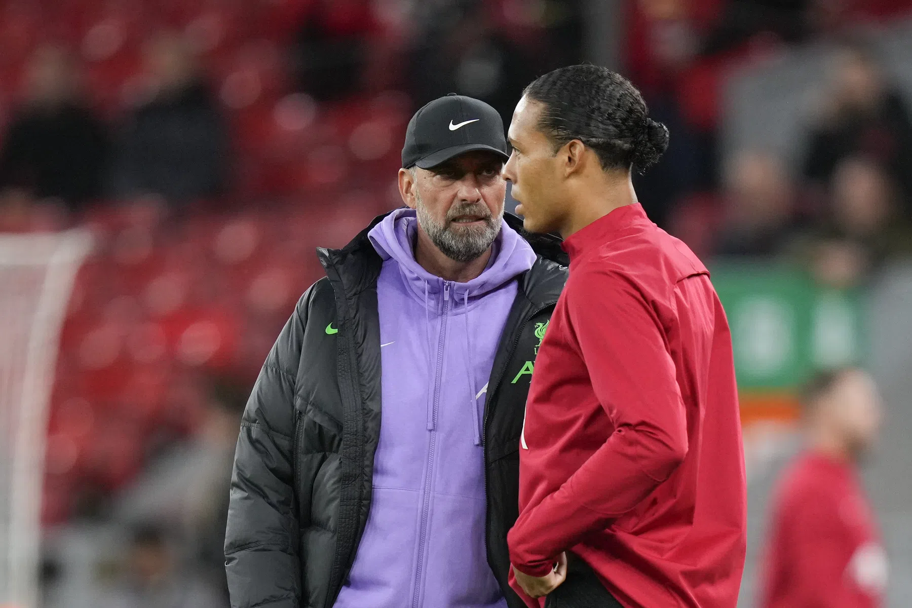 Klopp haalt uit naar Van der Vaart na kritiek op Van Dijk