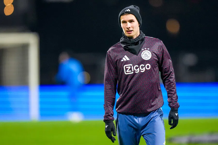 Ajax verkoopt Mannsverk definitief aan Sparta Praag